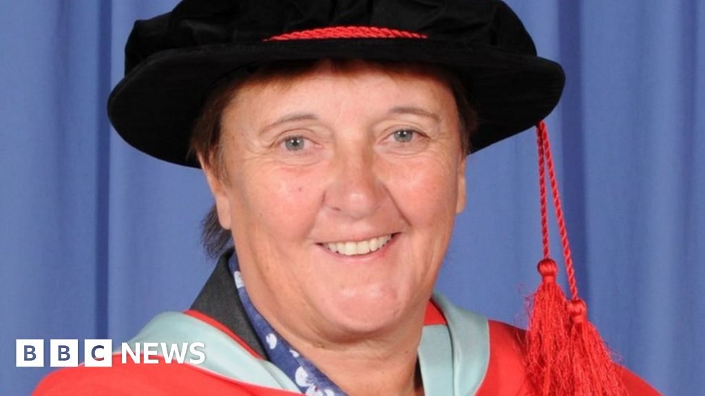 Ex-England captain Carol Thomas has 'every confidence' in Lionesses ...