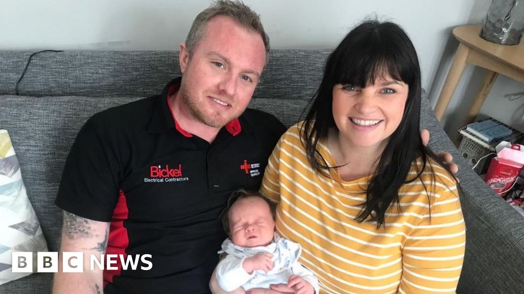 Miscarriages: Joy for Cardiff mum who lost 10 babies - BBC News