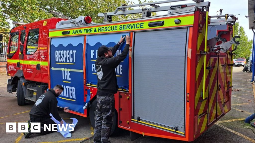 Avon Fire And Rescue Unveil Fire Engine To Promote Water Safety Bbc News