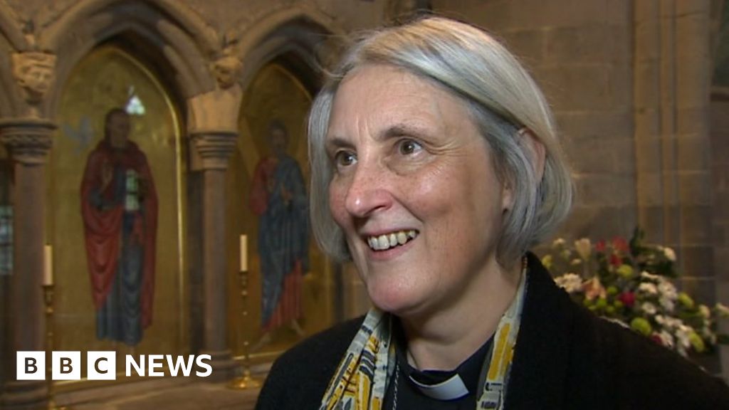 First woman bishop Joanna Penberthy 'faced prejudice' - BBC News