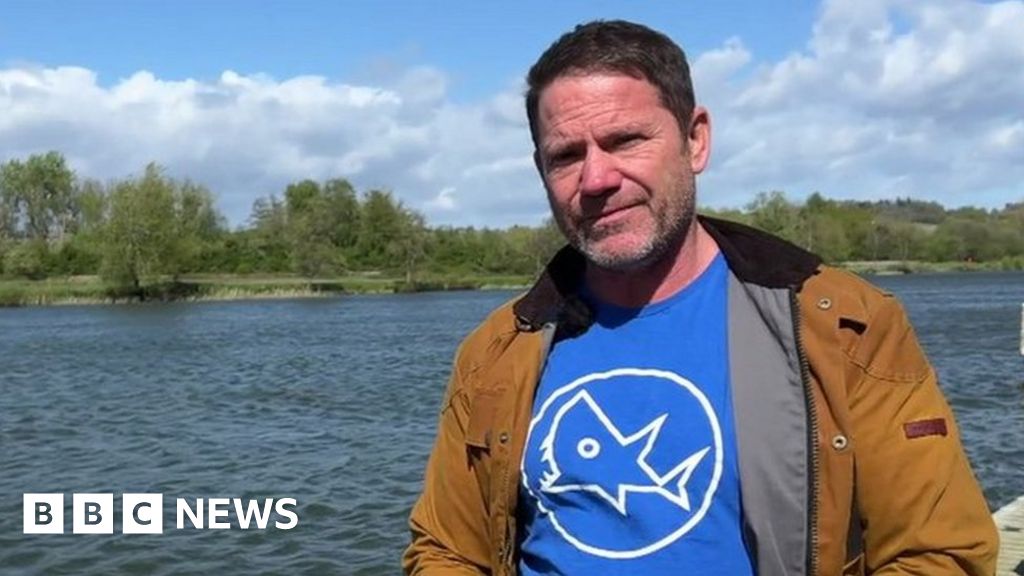 Steve Backshall describes River Thames pollution as 'toxic'