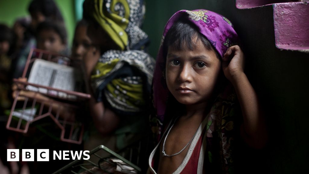 Are there more poor people now than 200 years ago? - BBC News