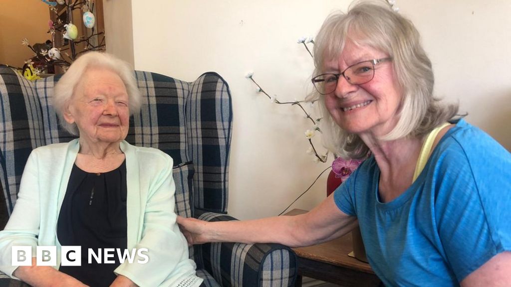 Families fear for residents amid Abbeyfield review - BBC News