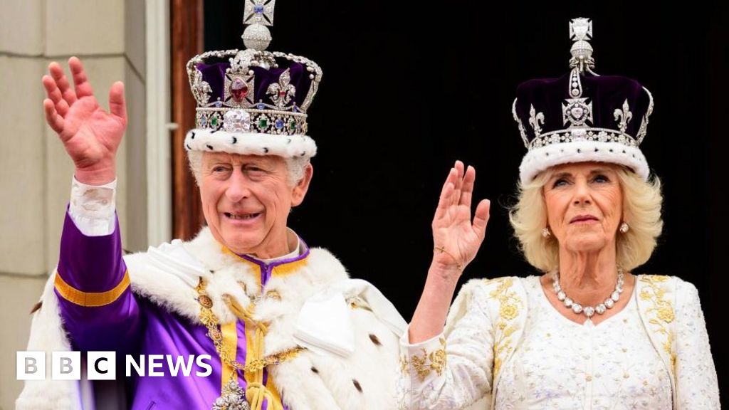 King and Queen share behind the scenes footage of Coronation rehearsals - BBC News