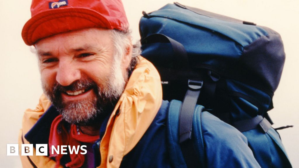Award for walker, writer and broadcaster Cameron McNeish