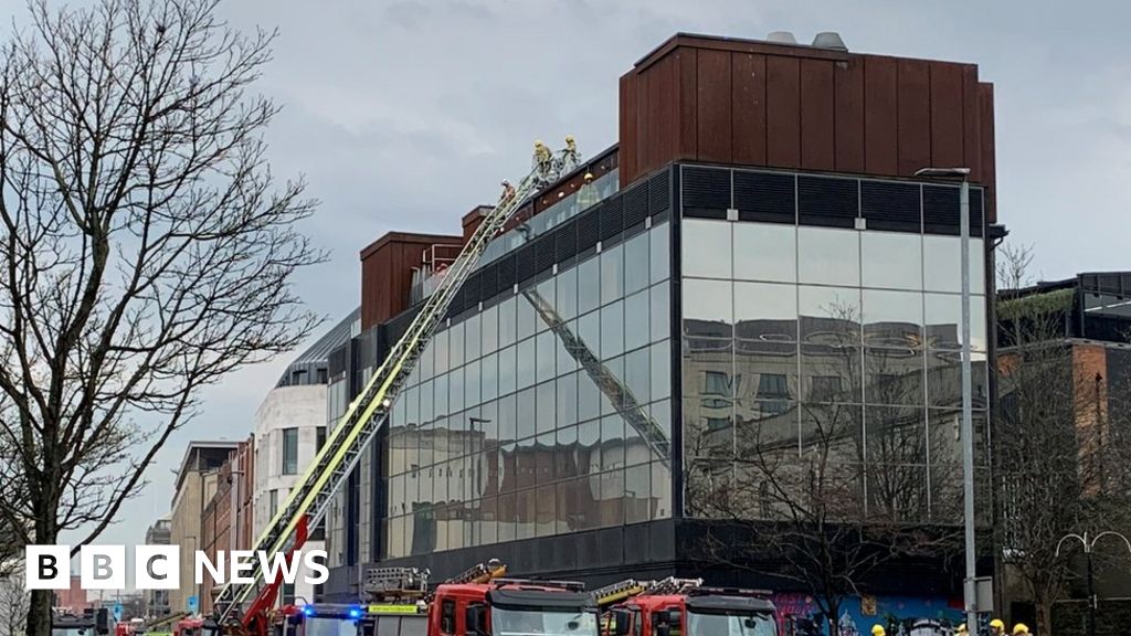 Bullitt Hotel: Belfast fire causes serious damage to rooftop bar - BBC News