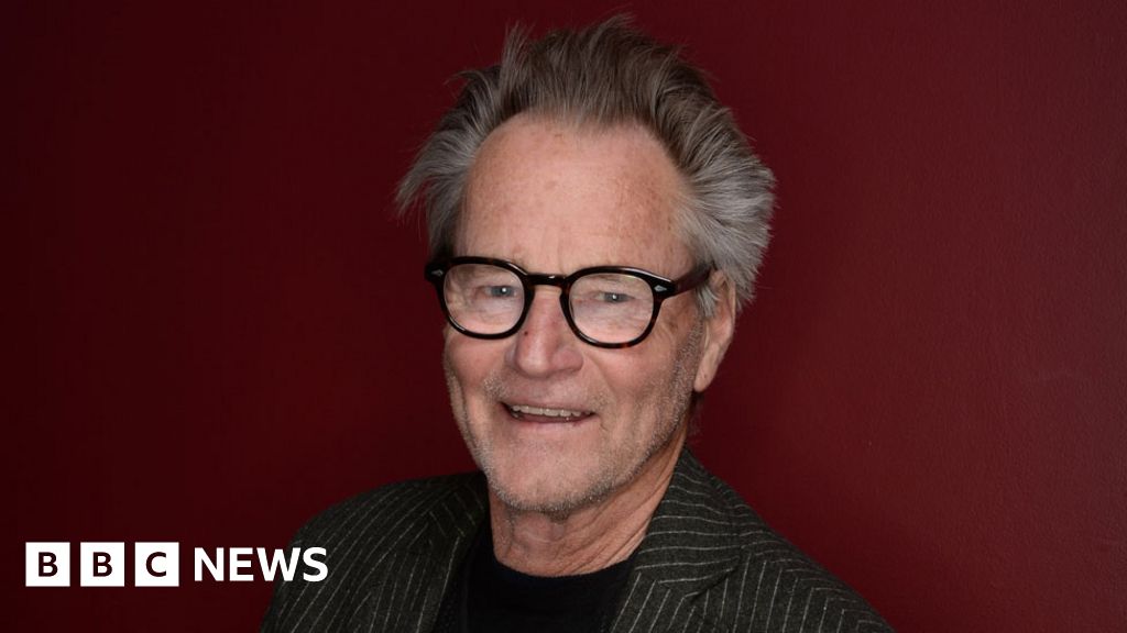 Sam Shepard: US actor and playwright dies aged 73 - BBC News