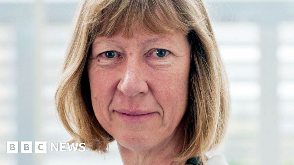 Oxfam: Deputy resigns over how sex claims were handled - BBC News