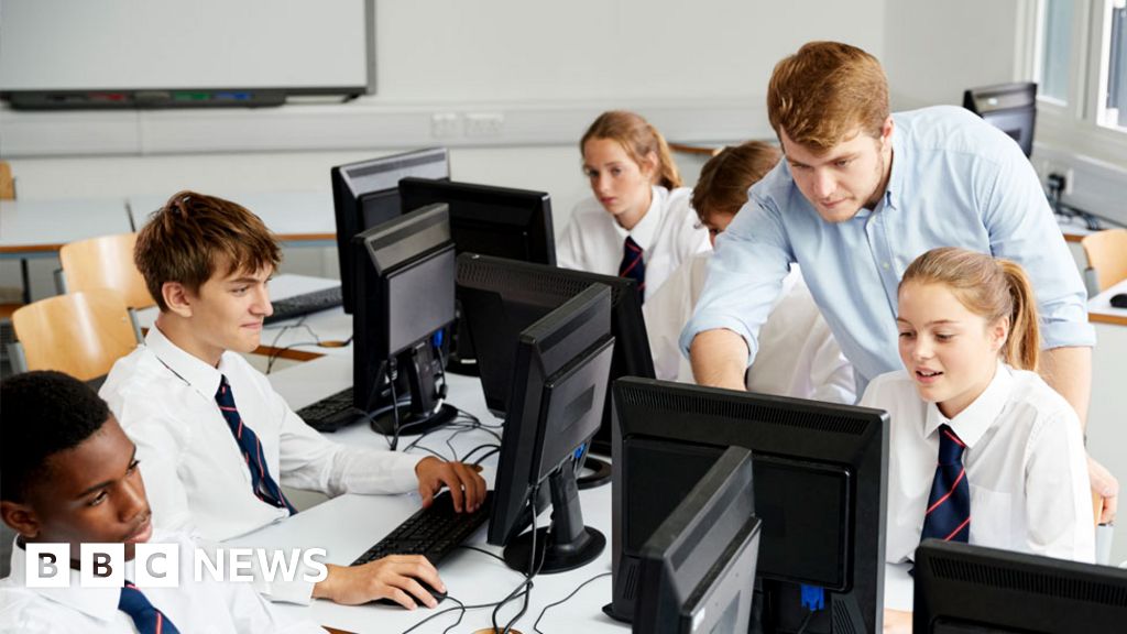 Digital skills gap opens up in English schools