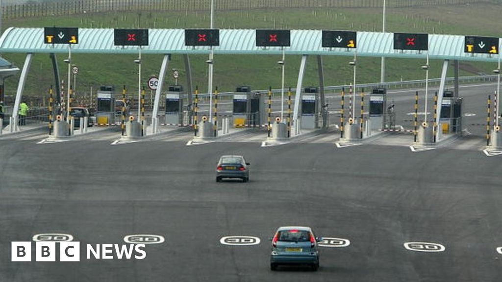 Highs and lows in 20 years of the M6 Toll - BBC News