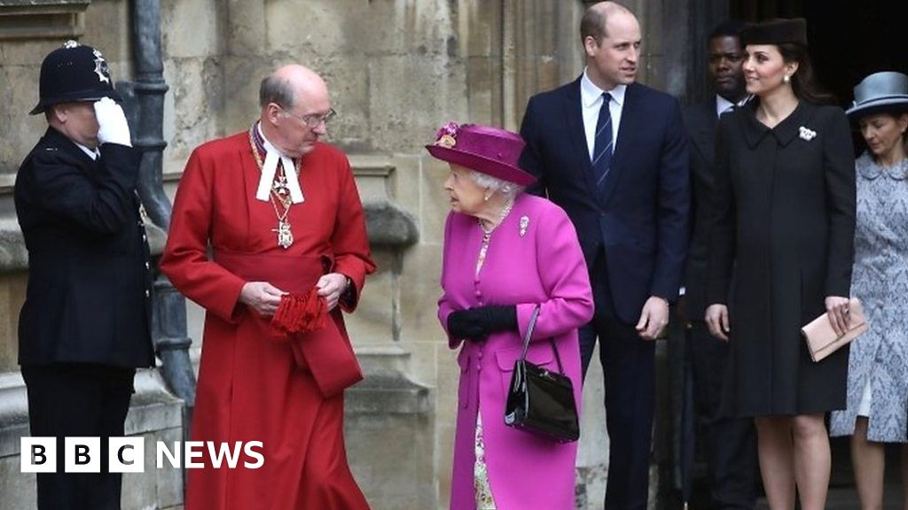 The Royals attend Easter Service at Windsor Castle - BBC News