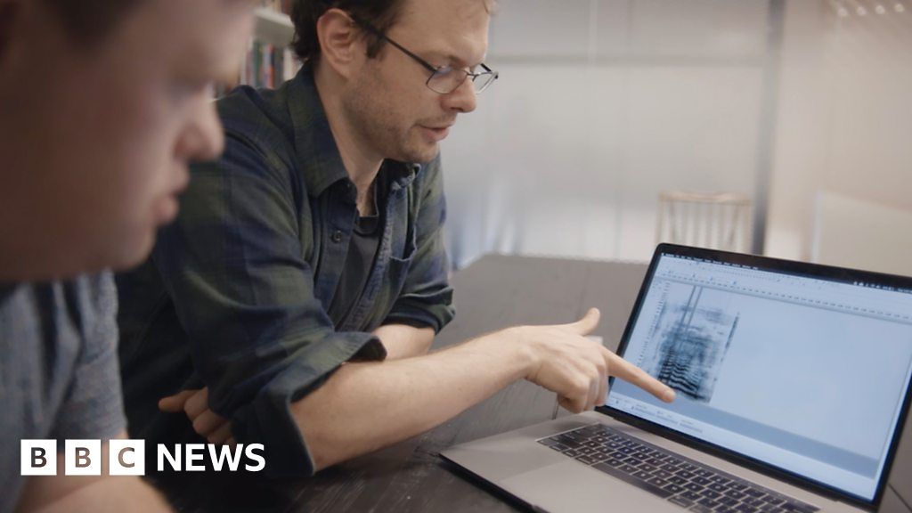 The people with voices that tech needs to recognise - BBC News