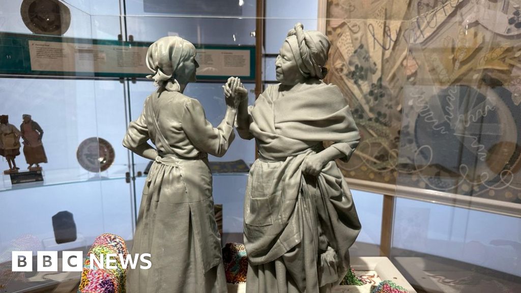 Statue seeks to mark links between slaves and mill workers