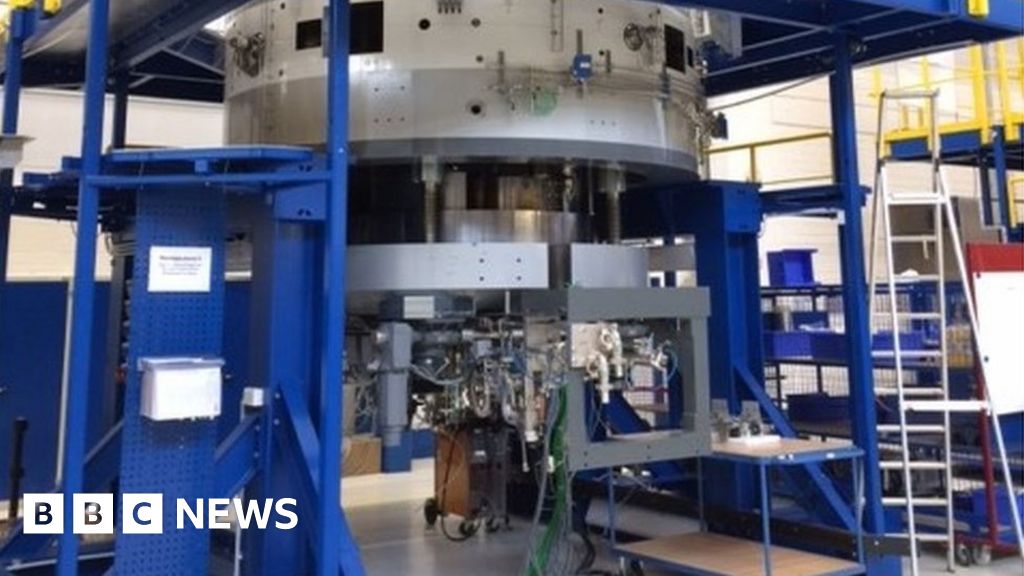 First NHS proton beam machine arrives at Christie hospital - BBC News