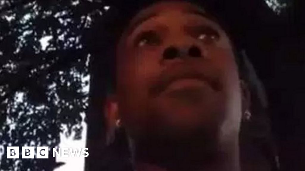 Chicago man shot dead during Facebook live-stream - BBC News