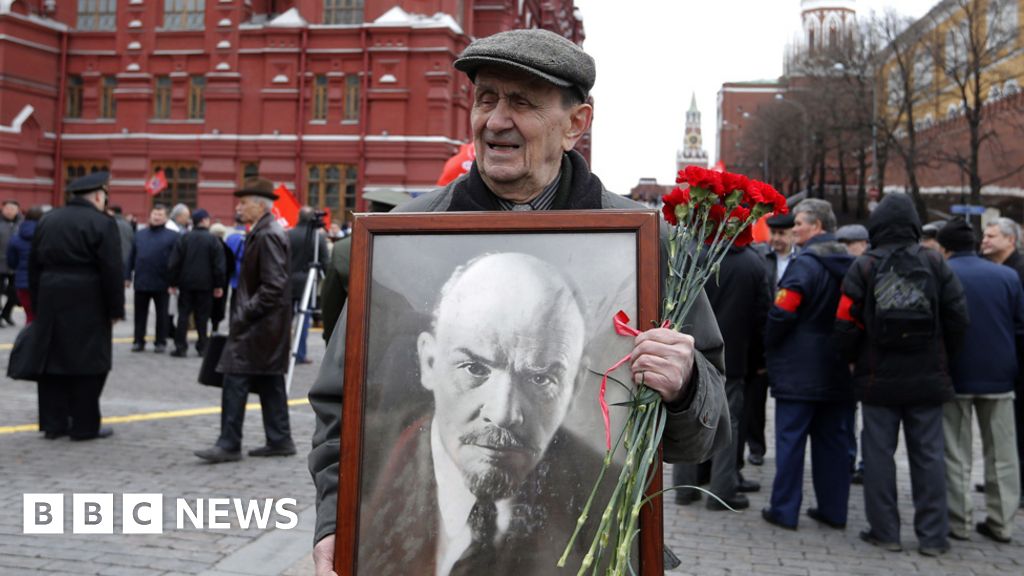 Revolution: The events that sparked 100 angry years - BBC News