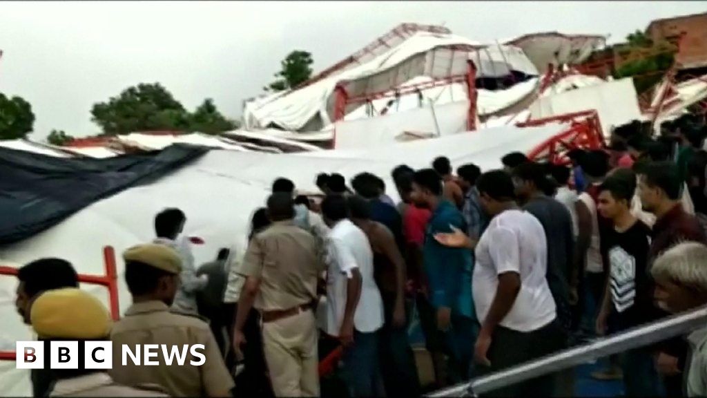 India tent collapse: Desperate search for survivors - BBC News