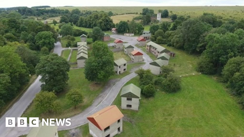 Salisbury Plain 'ghost village' attracts record visitor numbers - BBC News