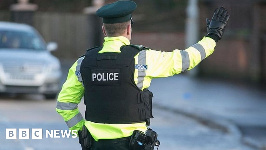 PSNI: Pay rise for thousands of officers