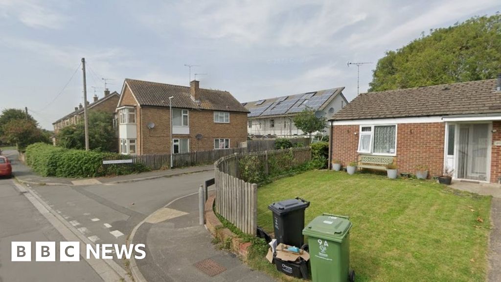 Swindon stabbing: Man seriously injured in attack