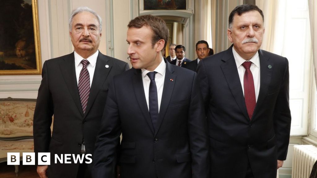 Libya crisis: Rival governments commit to ceasefire