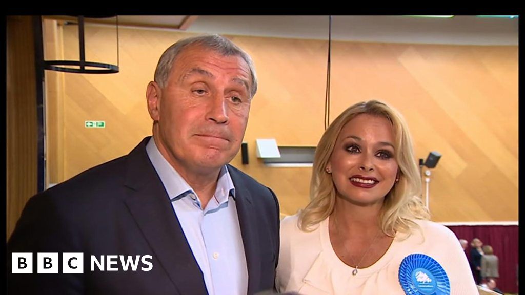 Peter Shilton supports fiancee Stephanie Hayward in council bid - BBC News