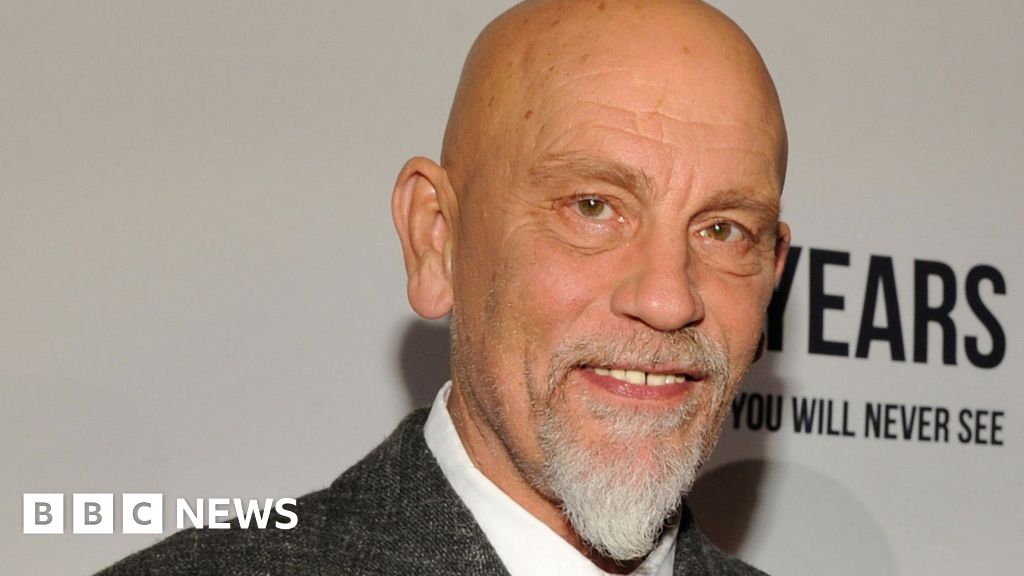 John Malkovich to direct Good Canary at Rose theatre - BBC News