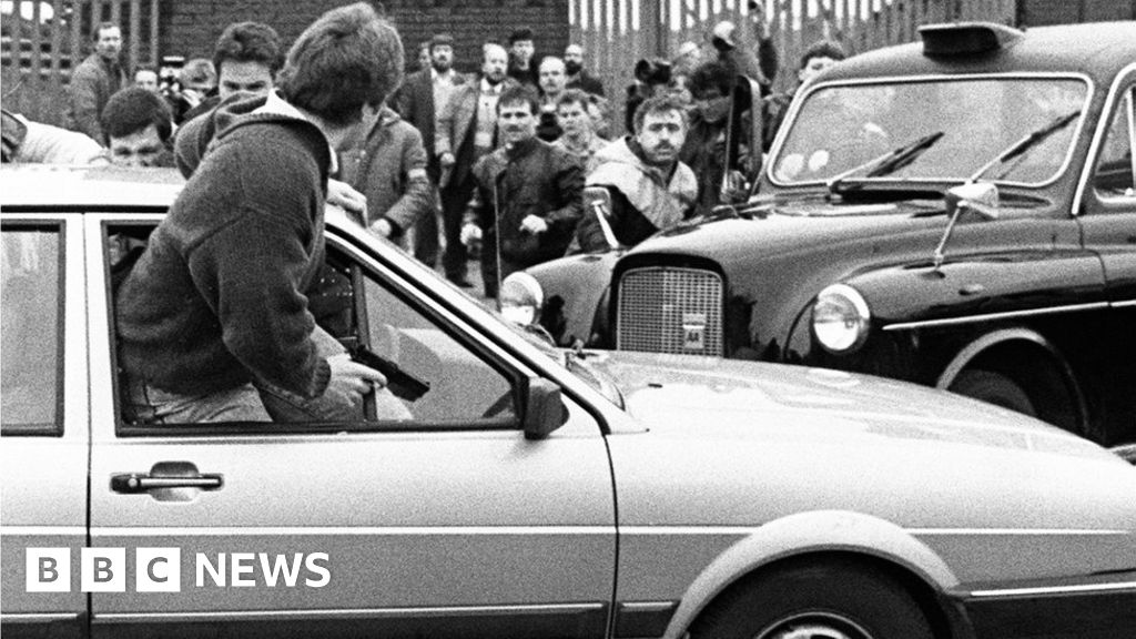 NI state papers: What happened in 1988? - BBC News