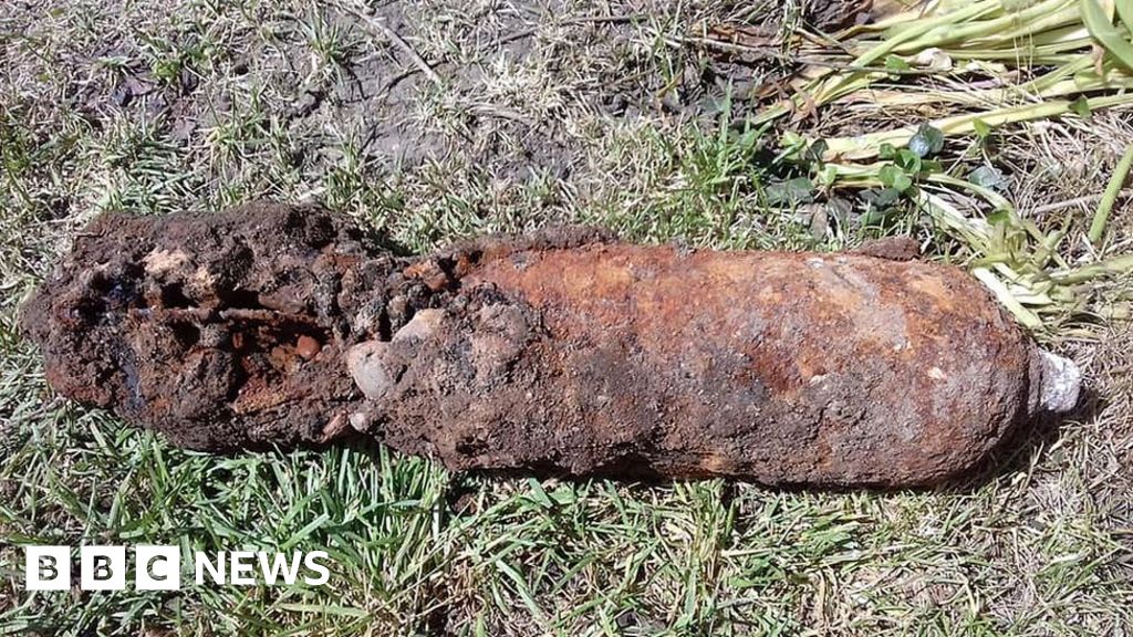 Bomb squad called as mortar shell found in Quorn garden