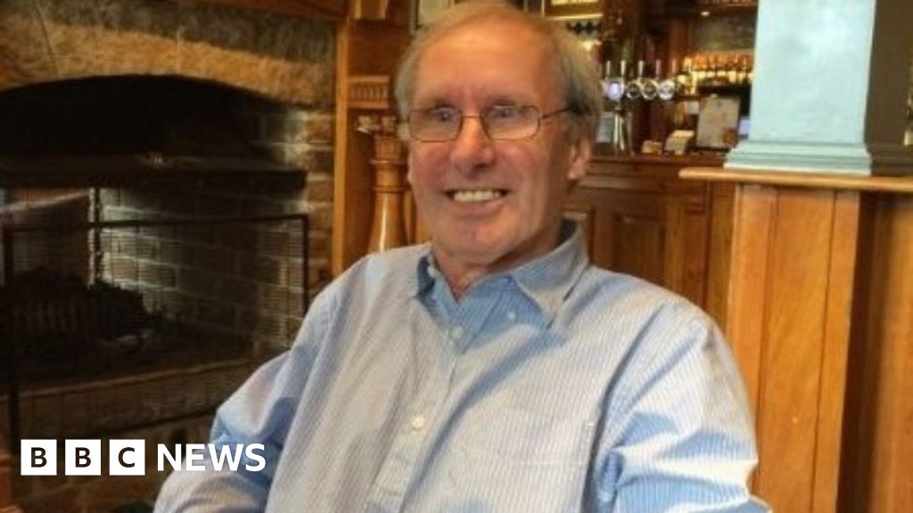Peter Holbrook: Bogus financial adviser conned victims out of £900k Peter Holbrook: Bogus financial adviser conned victims out of £900k