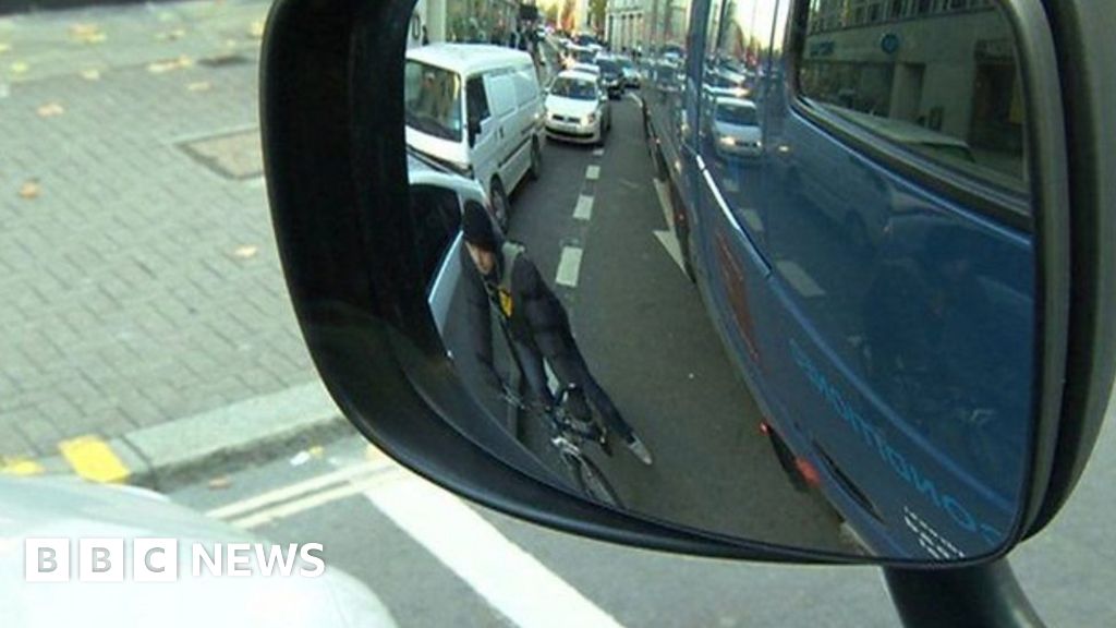 Lorry driver difficulties trying to spot cyclists - BBC News