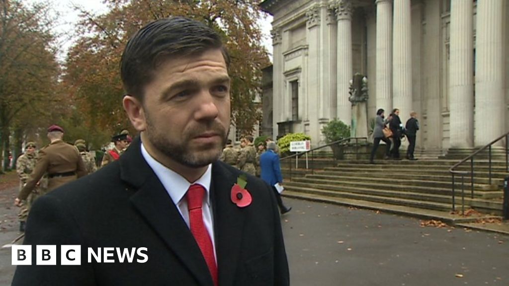 Iraq inquiry: Stephen Crabb calls delay 'a disgrace' - BBC News
