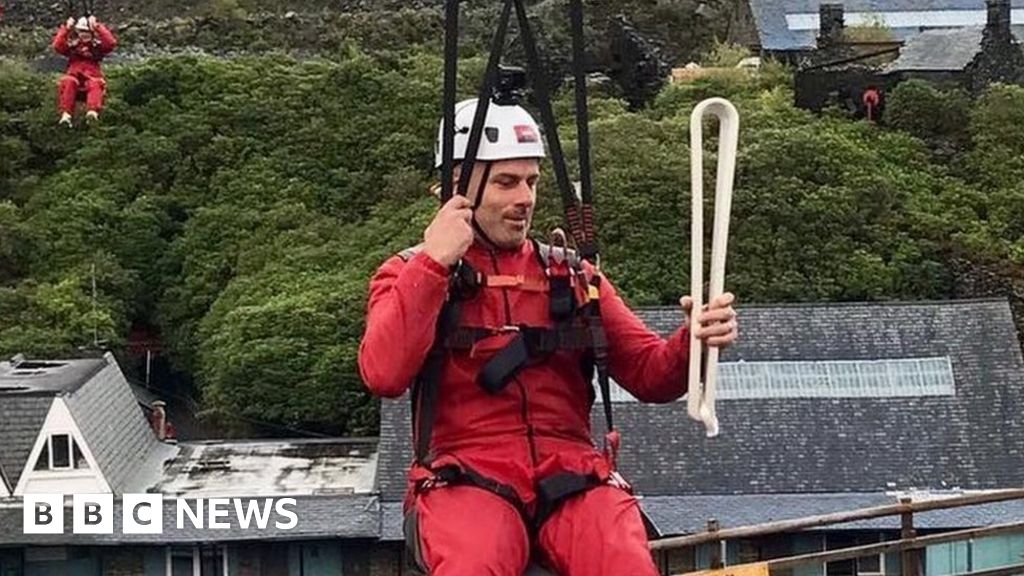 Commonwealth Games: Baton relay's final day in Wales
