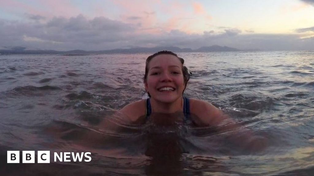 Beth Francis in daily sea swim test to cure migraines