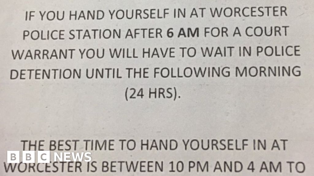 Police poster tells offenders when to hand themselves in - BBC News