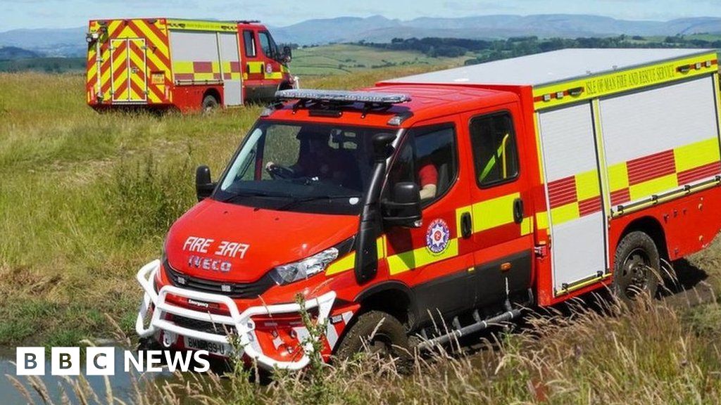 Isle of Man: Replacement off-road fire vehicles issued - BBC News