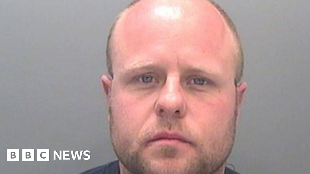 Lee Taylor jailed for driving at rival football supporters - BBC News