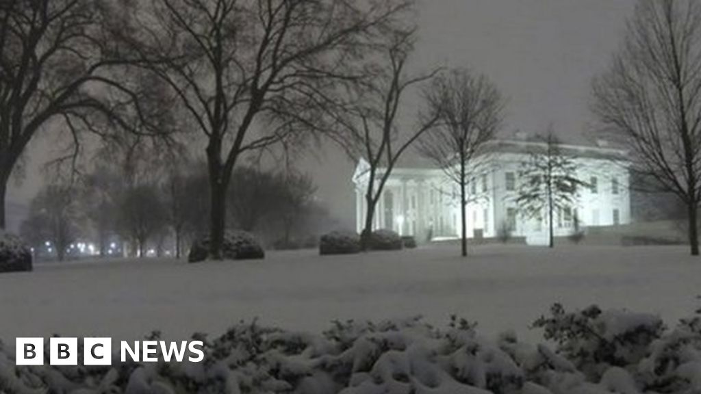 US snowstorm: White House timelapse footage - BBC News