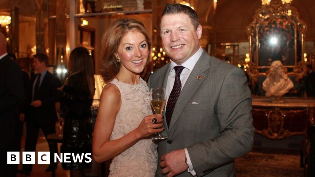 Ex-Wales rugby player Scott Gibbs' wife 'hit by motorbike' - BBC News