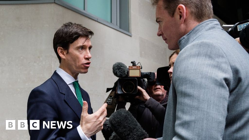 Tory leadership: How are Tory hopefuls campaigning online? - BBC News