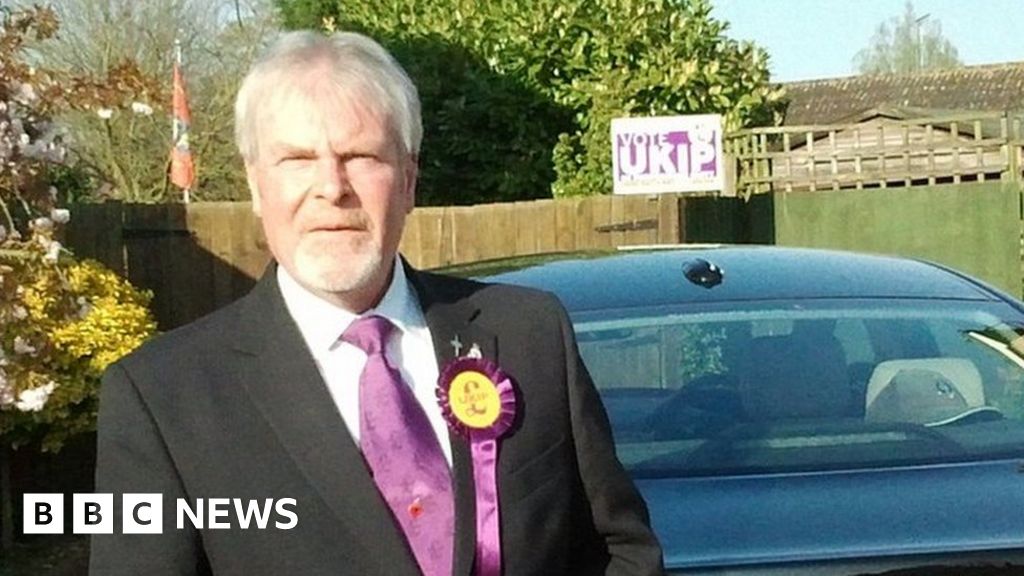 UKIP councillor murder trial: Stephen Searle had affair - BBC News