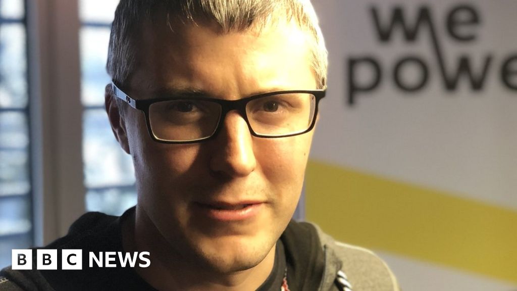 Tech Tent: Two sides of the crypto-coin - BBC News