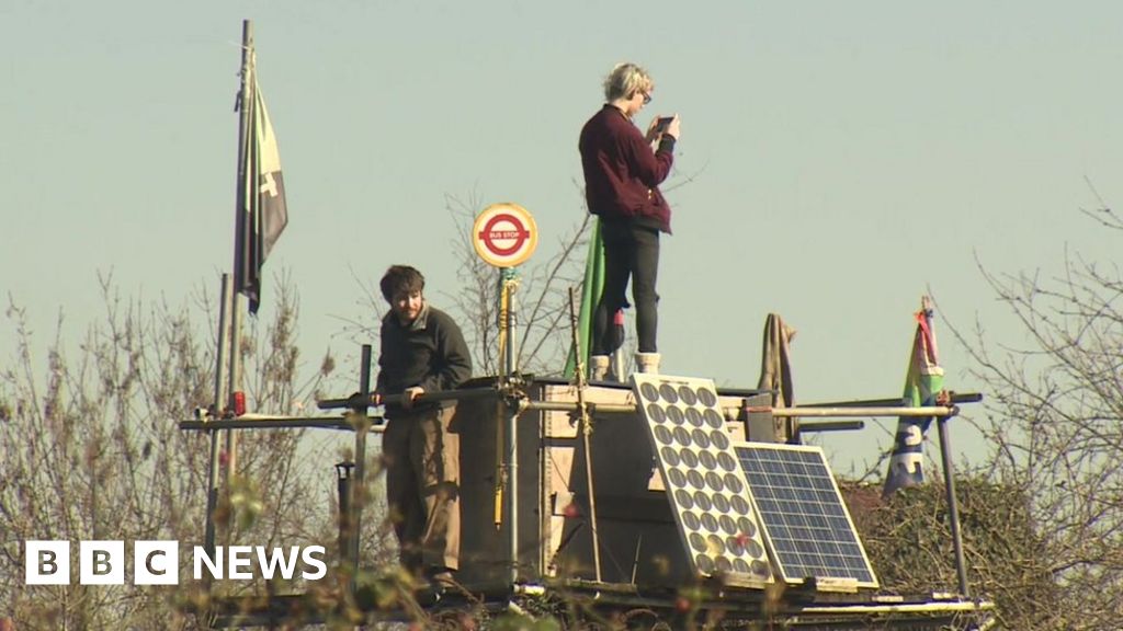 Eviction of Grow Heathrow squatters begins