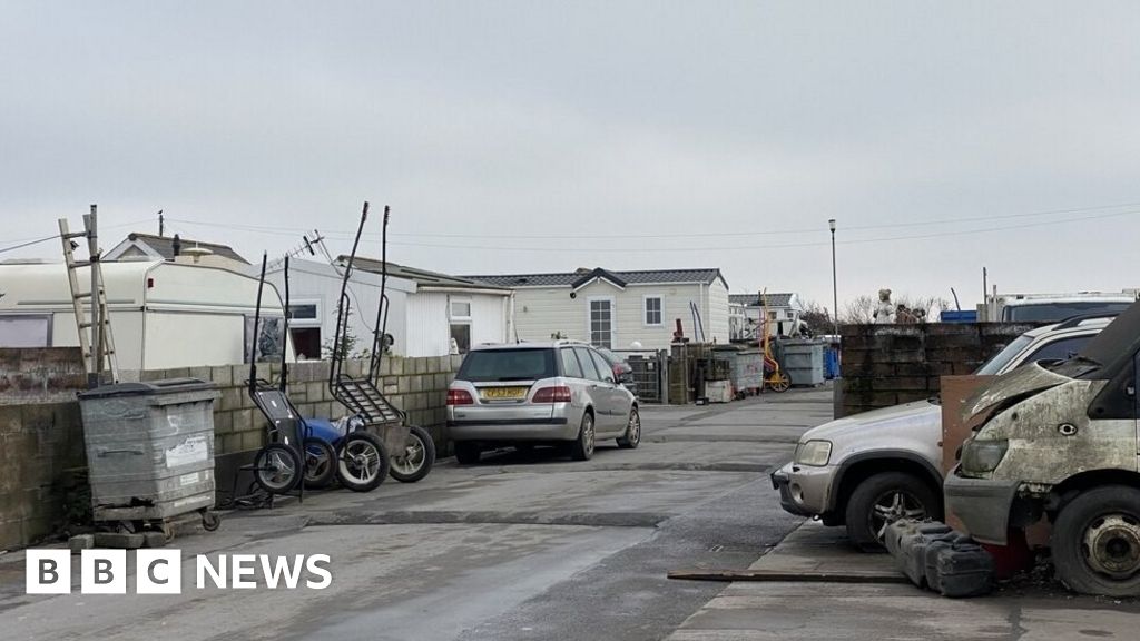 Gypsy and Travellers in Wales face racism from councillors - report