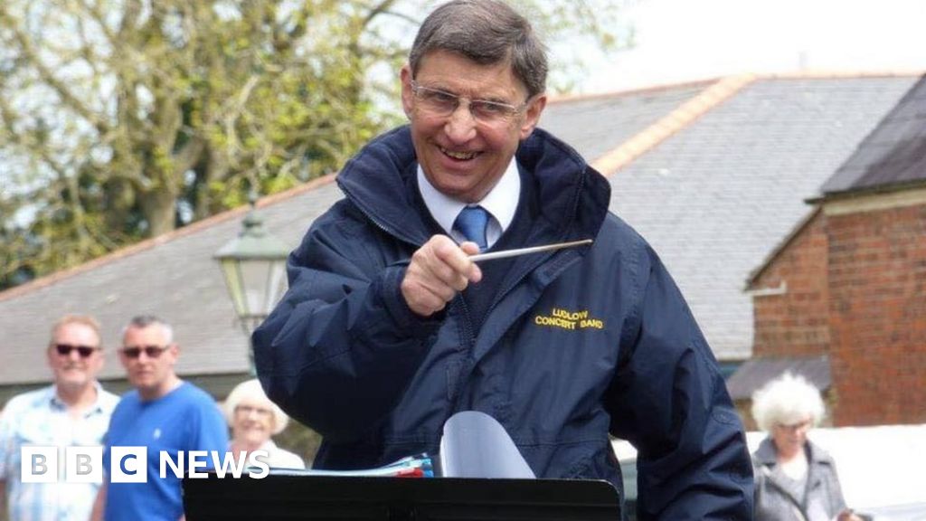 Tributes to Ludlow Concert Band conductor Colin Reeves