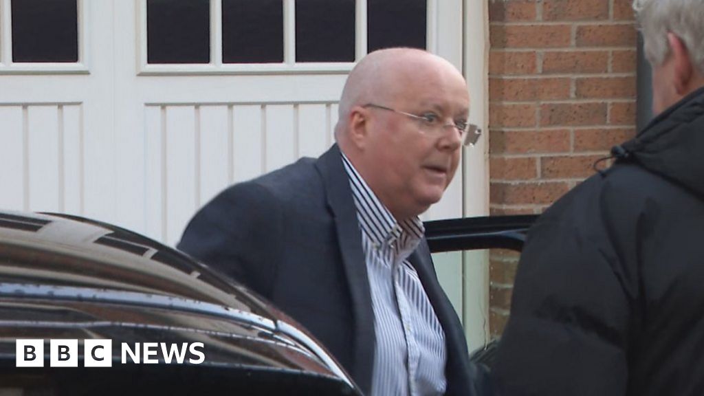 Peter Murrell arrives home after embezzlement charge - BBC News