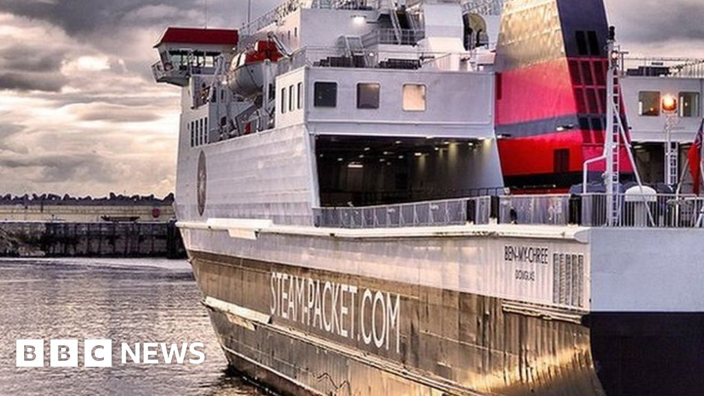 Isle of Man ferry operators promise to add new vessel - BBC News
