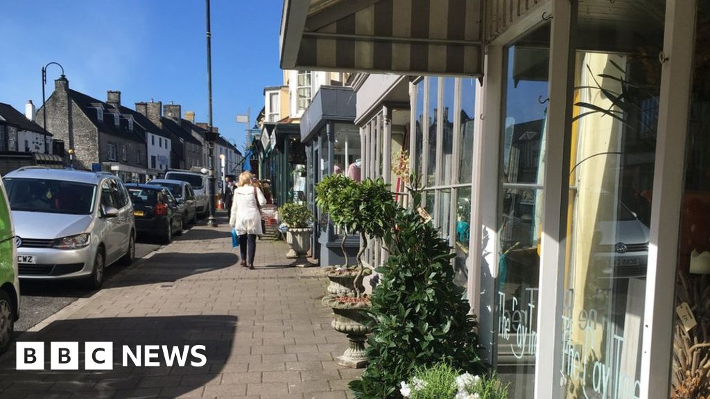 Cowbridge 'best place' in Wales, Sunday Times guide says - BBC News