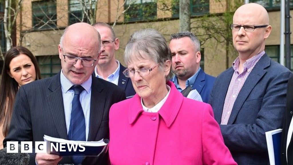 Patsy Kelly: Family hails vindication of Police Ombudsman report - BBC News