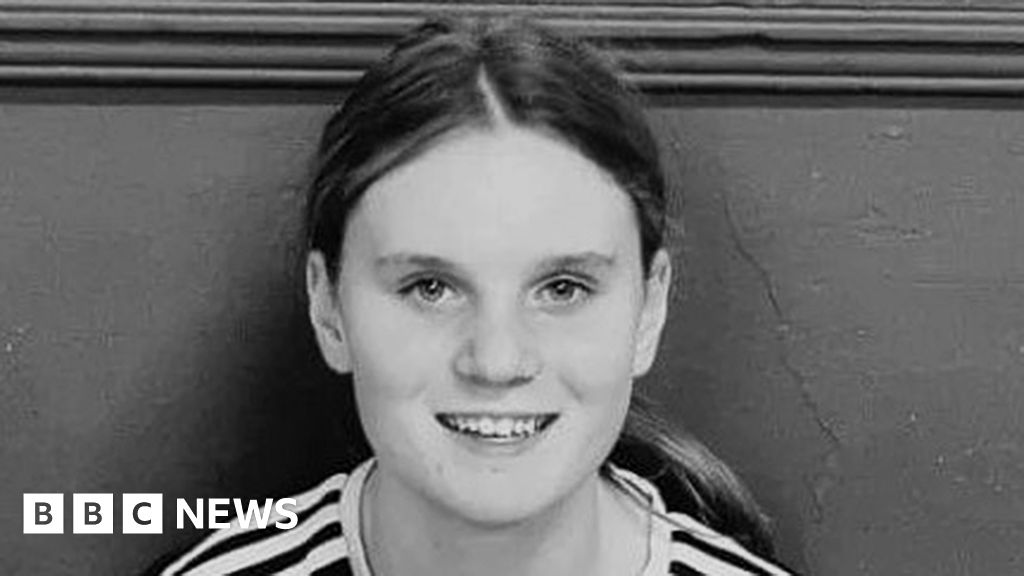 Hexham stabbing: Family pays tribute to Holly Newton - BBC News